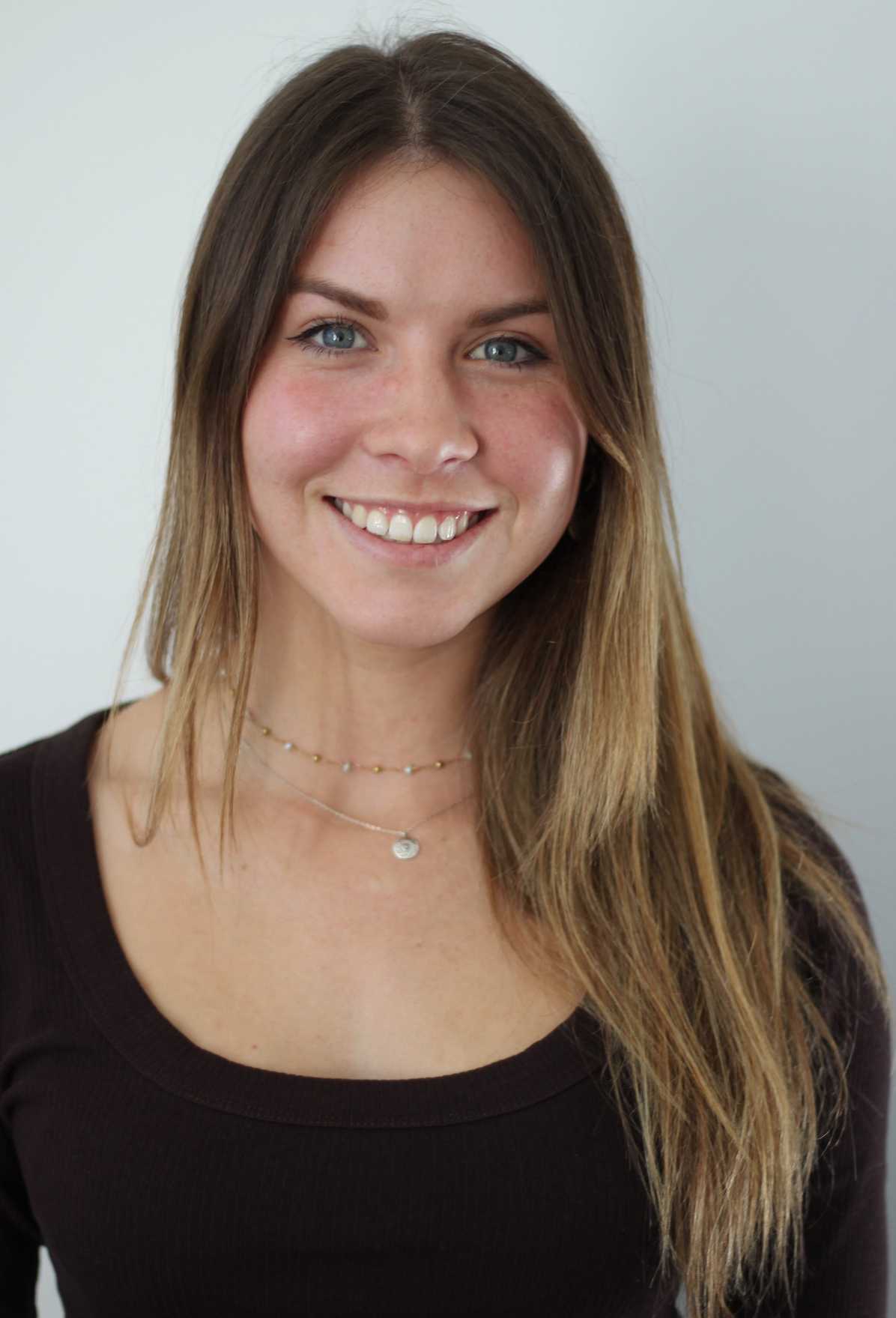 Holly Manton Profile