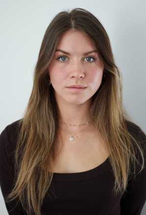 Holly Manton Profile