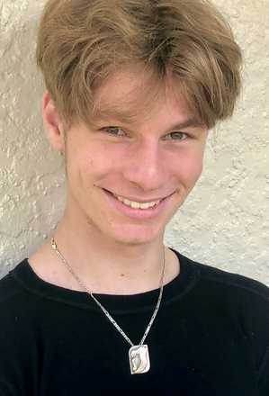 Daniel Honey Profile